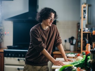 Signs you may be struggling to cope | Samaritans